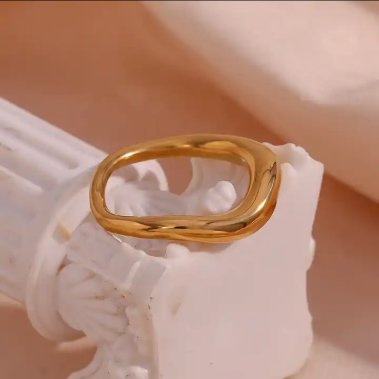 Eden Wave Gold Ring Sizes 7 & 8 – Charlie Said